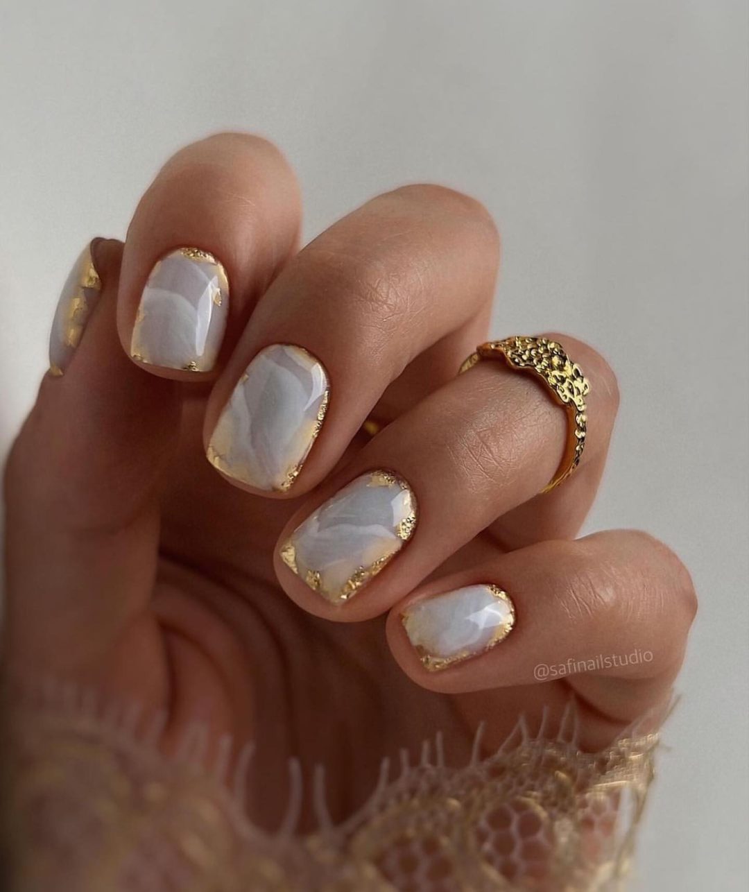 25 Elegant White Nail Designs Perfect For All Seasons