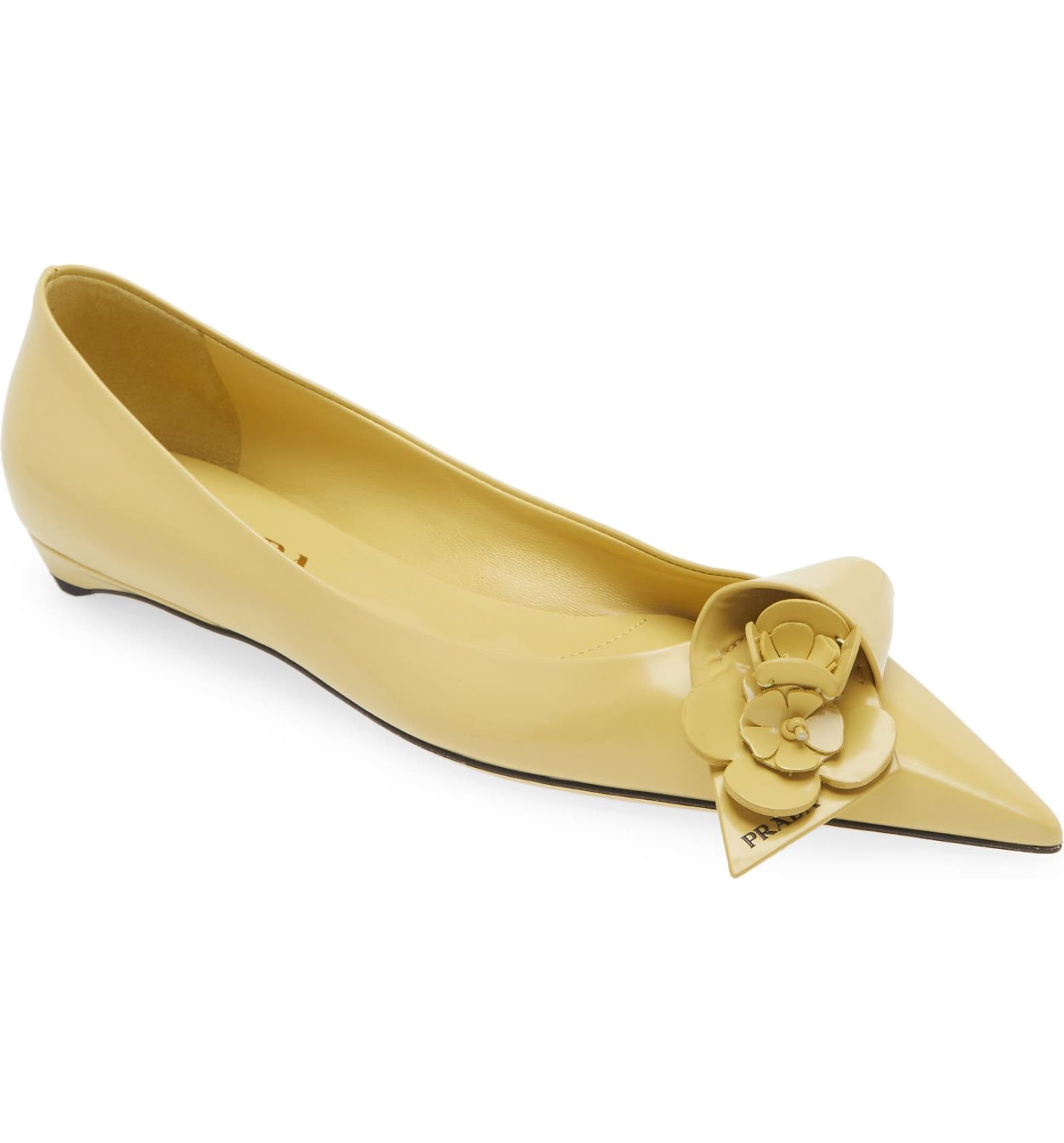 10 Ways To Wear Yellow Shoes For A Fun Pop Of Color