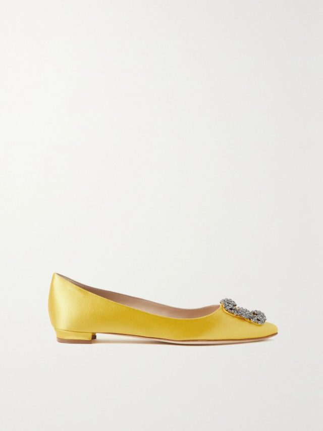 10 Ways To Wear Yellow Shoes For A Fun Pop Of Color