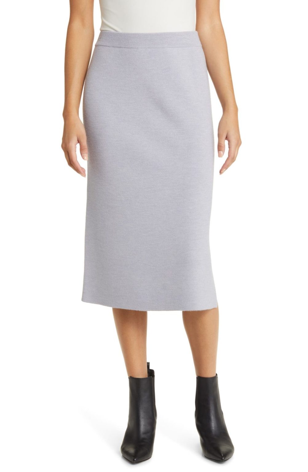 The 8 Best Outfit Ideas To Wear With A Grey Skirt
