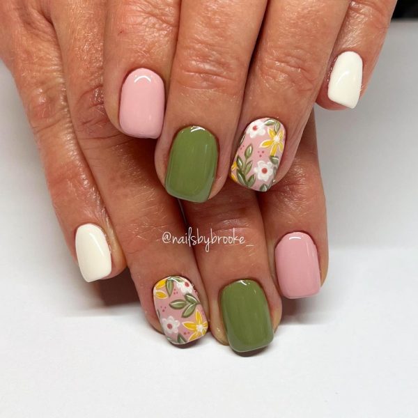 40 Trendy Fall Nails You're About To See Everywhere