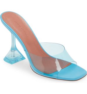 8 Cool Ways Fashion Girls Are Wearing Blue Shoes | Chic Pursuit: The ...
