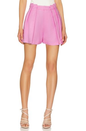 15 Ways To Wear Pink Shorts For A Fun, Playful Look