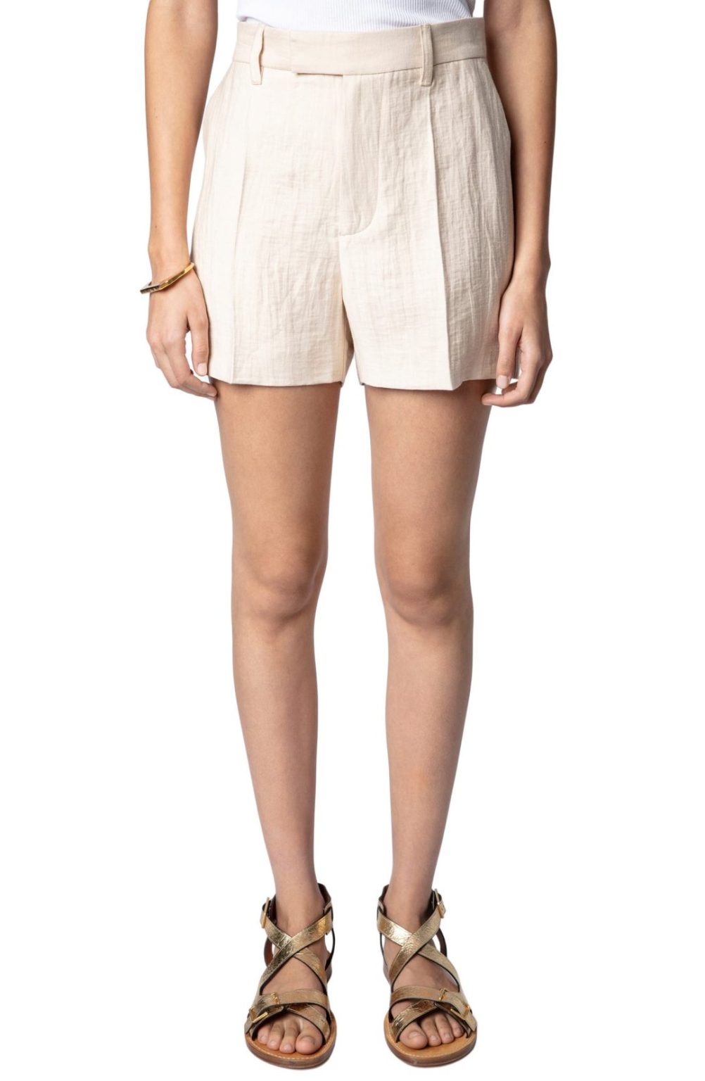 15 Ways To Wear Pink Shorts For A Fun, Playful Look