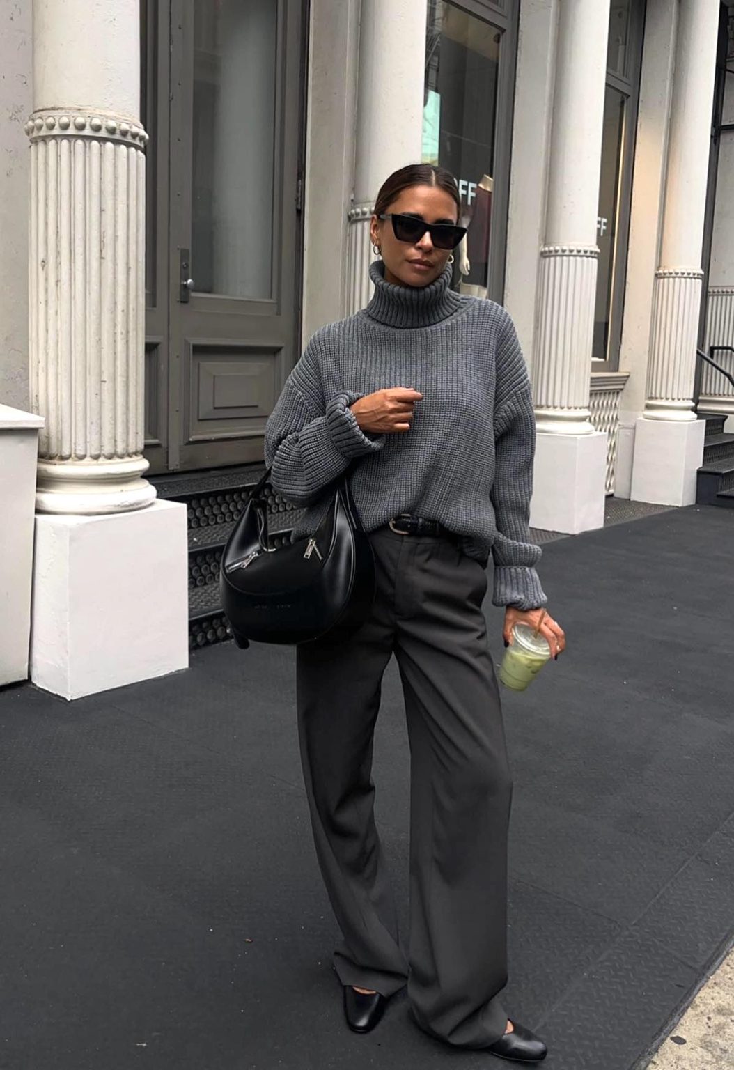 25 Classy Work Outfits For Effortless Office Style