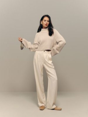 15 Preppy Outfits To Channel Your Inner Gossip Girl