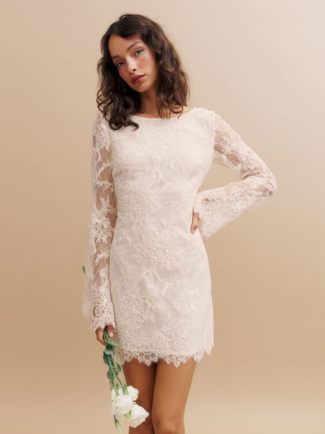 28 Chic White Graduation Dresses To Get Your Diploma In Style