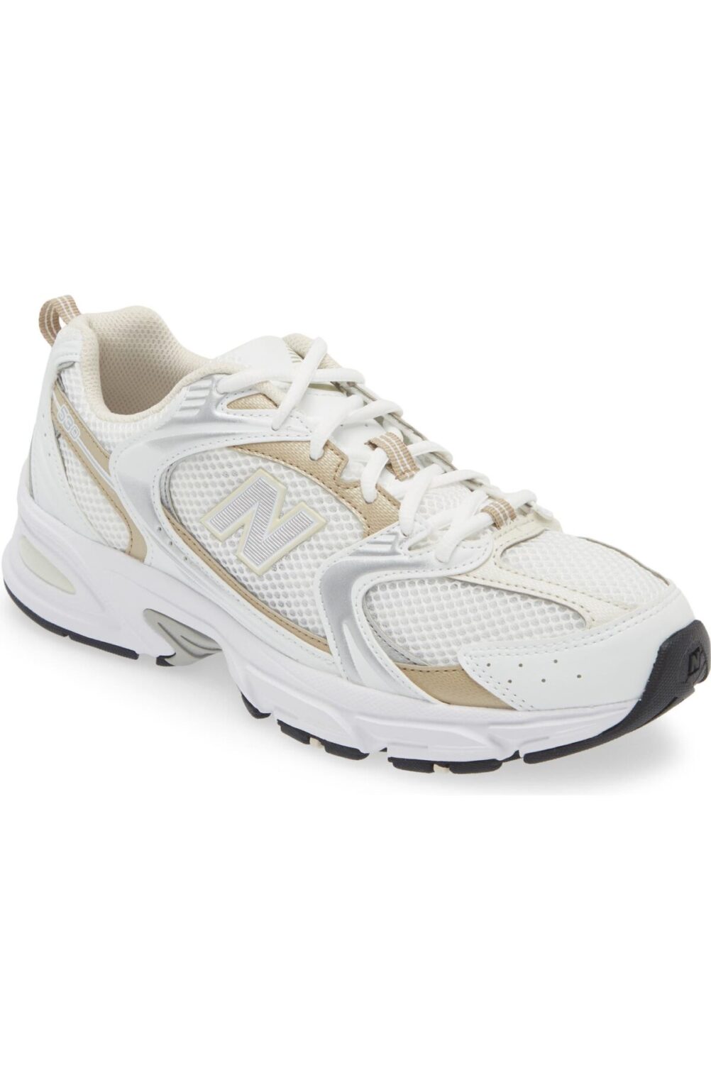 8 New Balance Outfits To Wear Anywhere & Everywhere