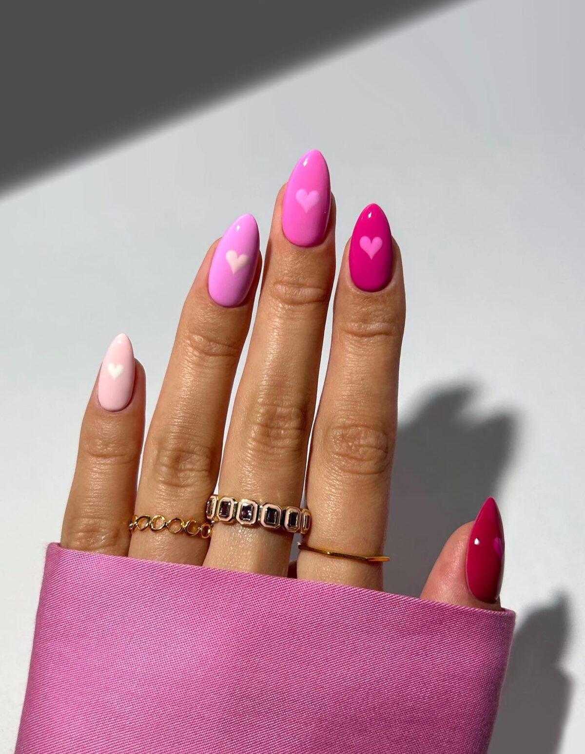 28 Heart Nails Perfect For Valentine's Day & Beyond | Chic Pursuit: The ...
